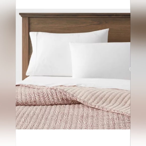 Bedding | Queen Reversible Matelasse Swirl Quilt Threshold | Poshmark